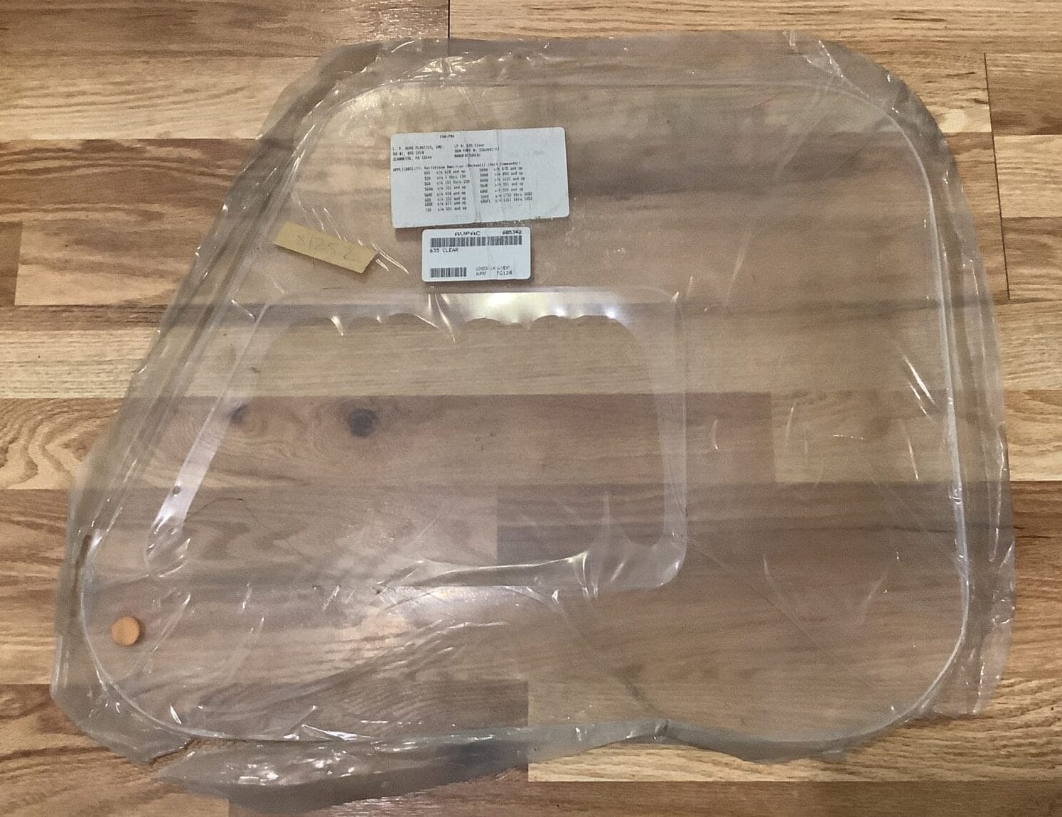 Front Pilot Window w/Vent Cutout - suttonaircraft.com